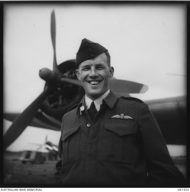 NORFOLK, ENGLAND. C. 1944-07. PORTRAIT OF 413227 FLYING OFFICER R. C ...