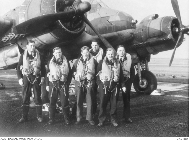 Group photograph of crew members of No 455 Beaufighter Squadron, RAAF ...