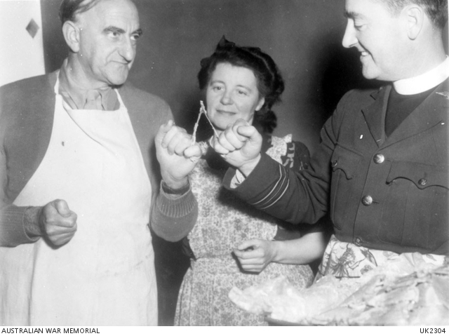 London, England. 1944-12-21. Lieutenant Colonel F. G. Sutton, Melbourne ...