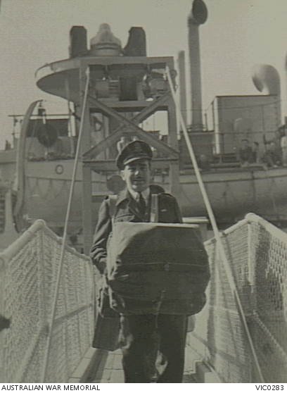 Melbourne, Vic. 1945-04-14. Portrait of a RAAF officer disembarking ...