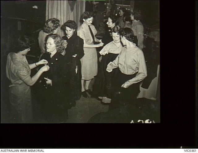 Preston, Vic. 1944-03-29. Group of new WAAAF recruits being issued with ...