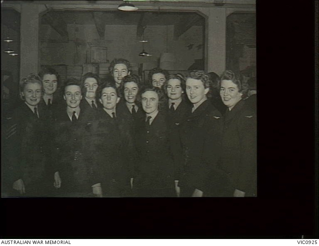 Melbourne, Vic. C. 1945-04. Group portrait of WAAAF personnel who ...