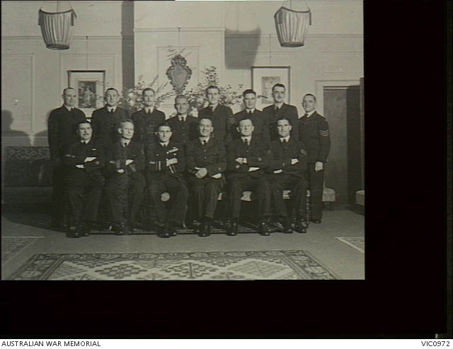 Melbourne, Vic. Group portrait, possibly of the Mess Committee of the ...