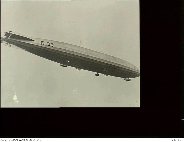 View of Airship R33 in flight. | Australian War Memorial