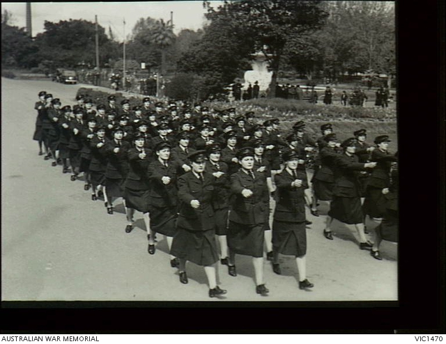 Melbourne, Vic. C. 1941-08. General view of WAAAF personnel who took ...