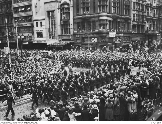 Melbourne, Vic. 1945-08-24. One of the flights of RAAF ground crew and ...