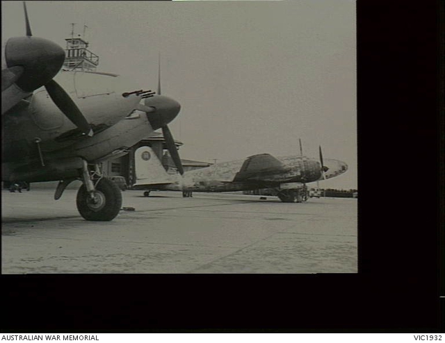 Laverton, Vic. 1946-02-08. On the tarmac at RAAF Station Laverton ...