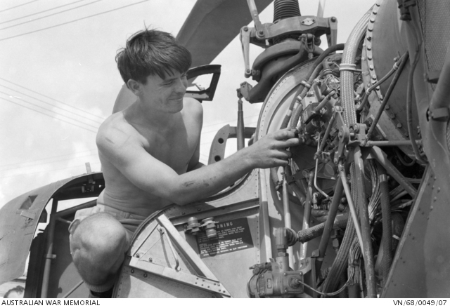 111467 Leading Aircraftman (LAC) Robert Thomas McLucas, airframe fitter ...