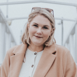 Emma Topping - Voice Profile | BigMouth Voices