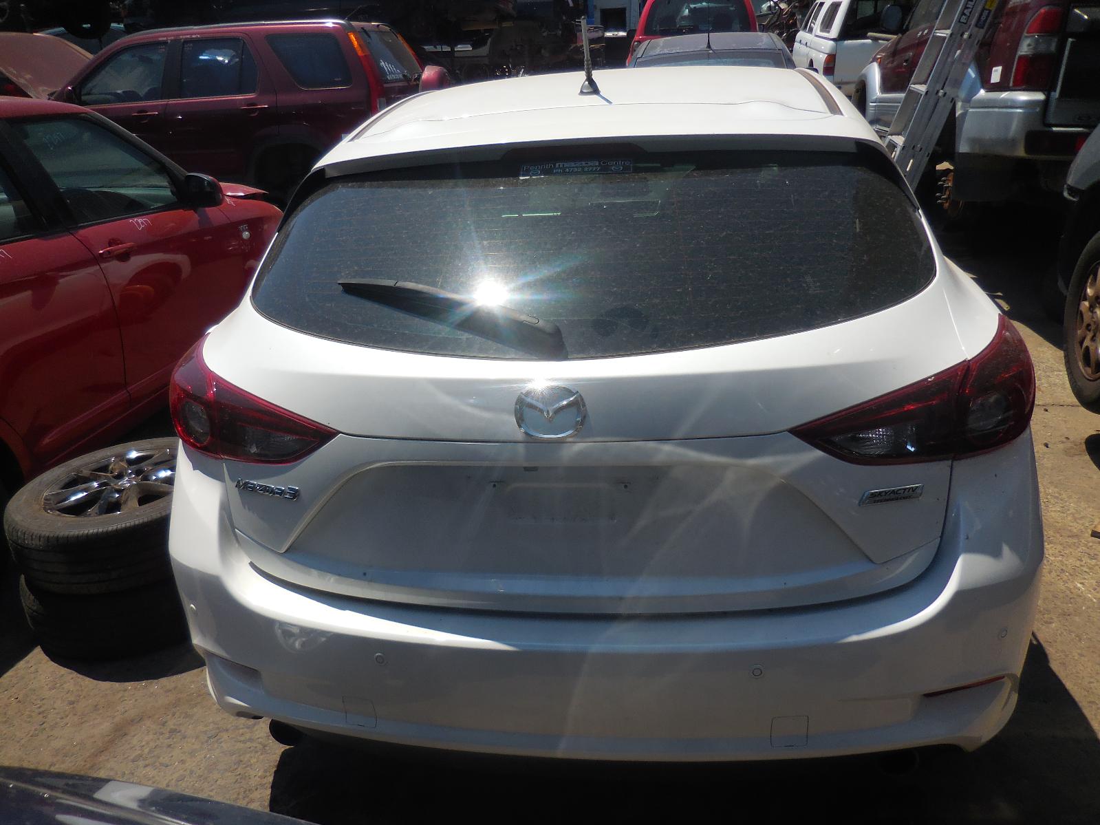Antenna 3 Mazda 2017