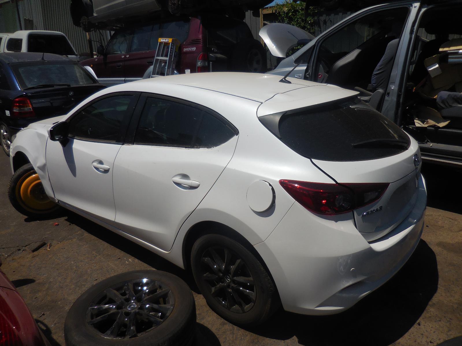 Antenna 3 Mazda 2017
