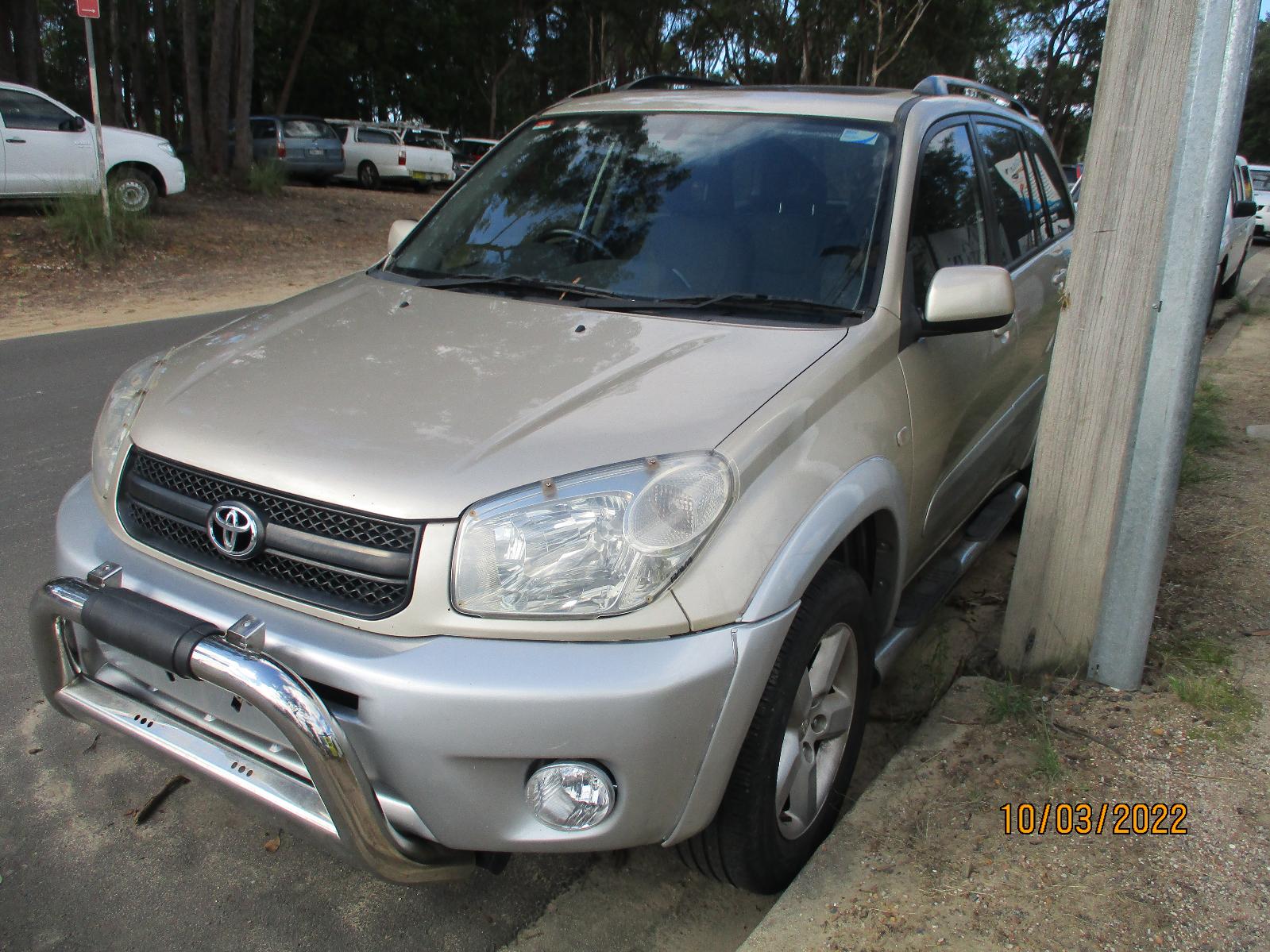 Left Rear 1/4 Door Glass Rav4 Toyota 2004