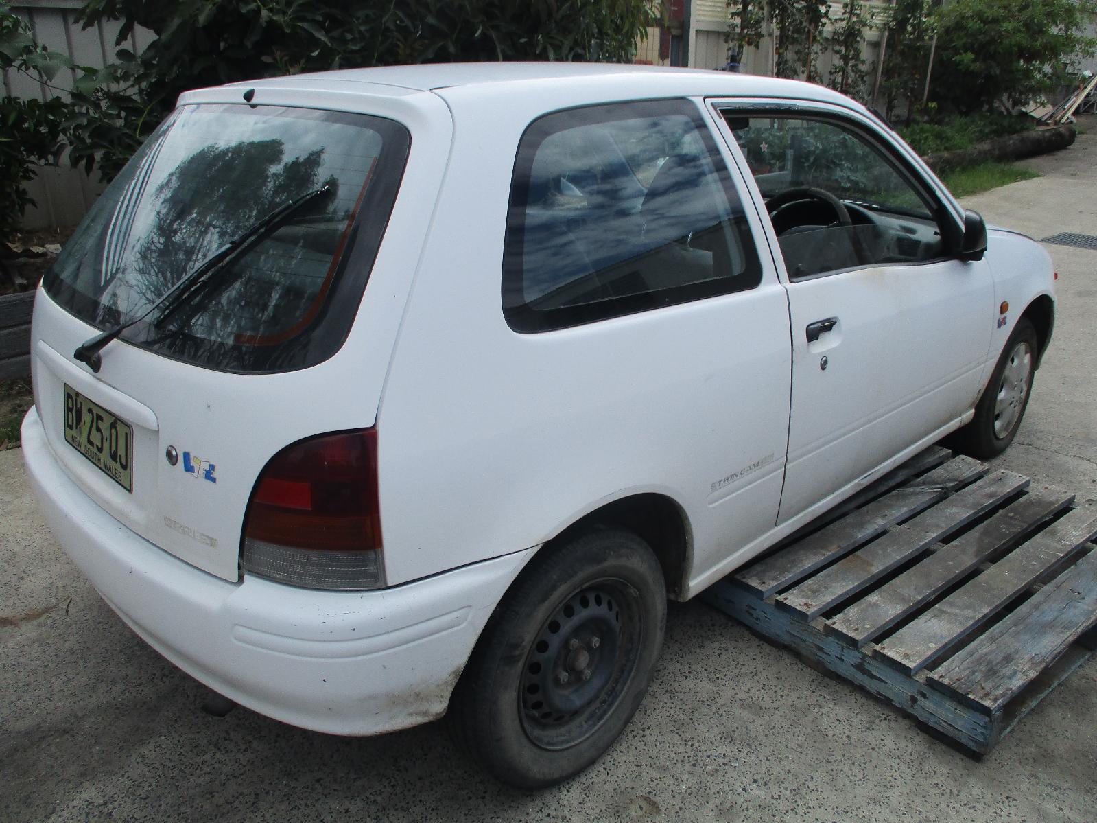 Right Indicator/Fog/Side Starlet Toyota 1998