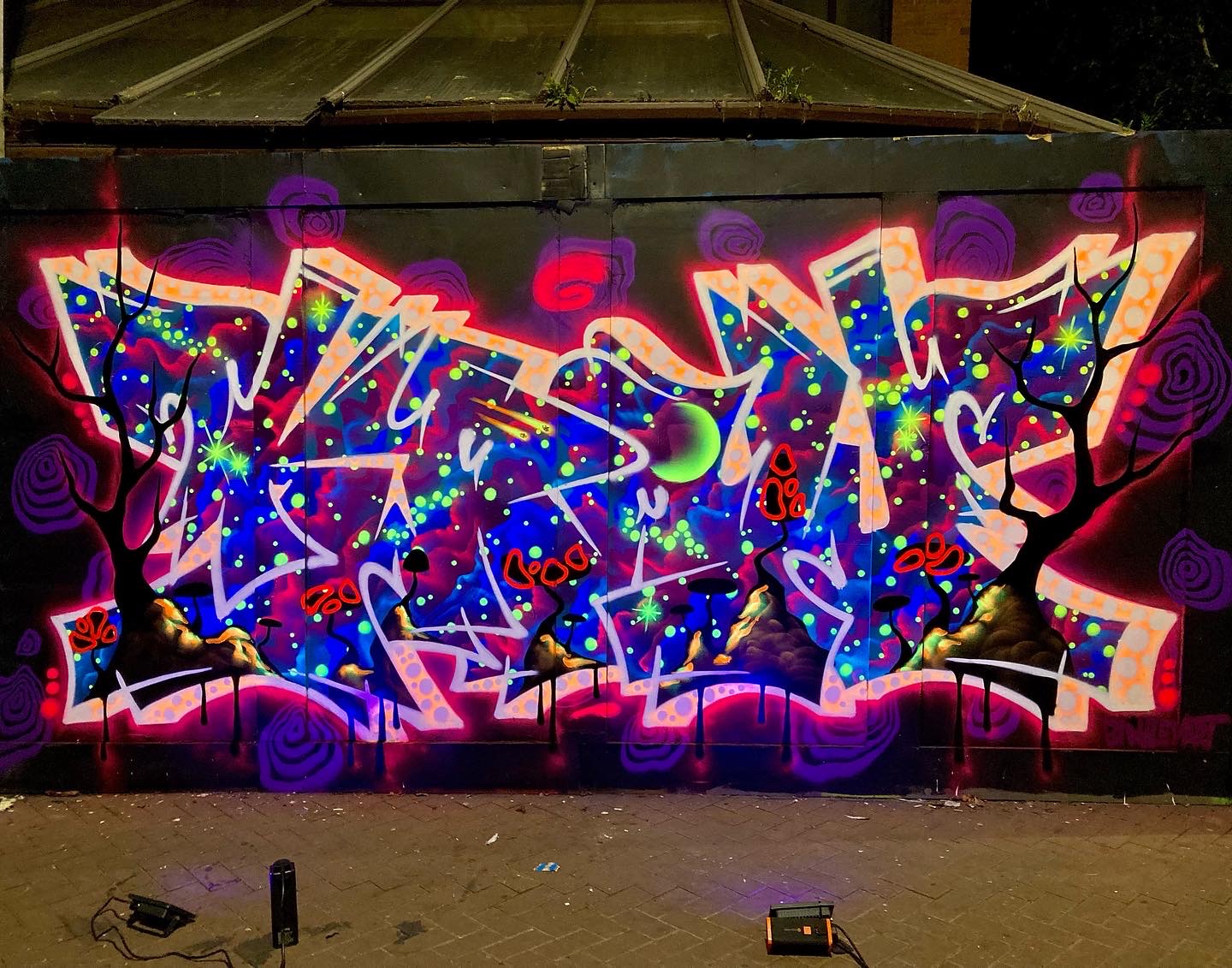 Space graffiti writing by bintleyart in Brighton