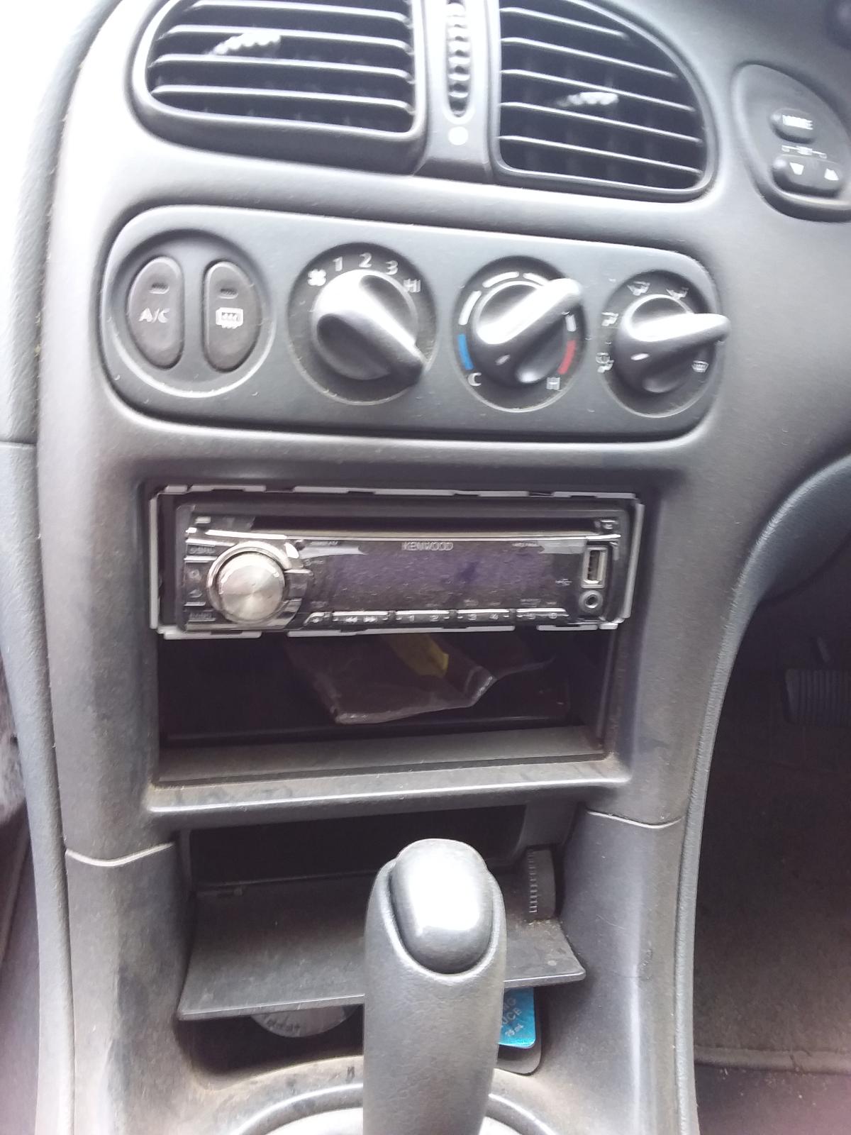 Air Cleaner/Box Commodore Holden 2000