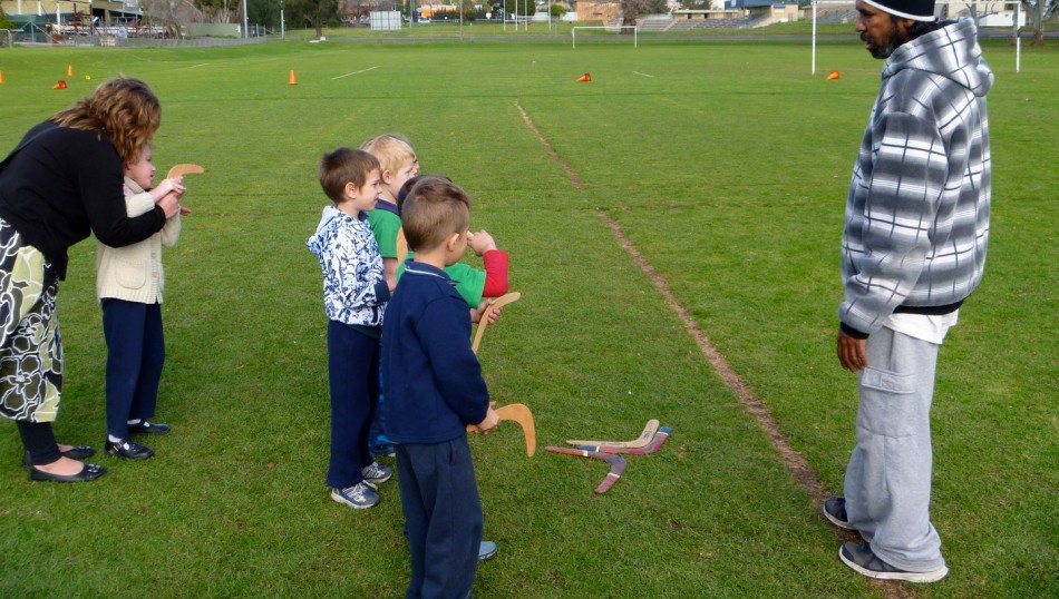 Boomerang Throwing 10