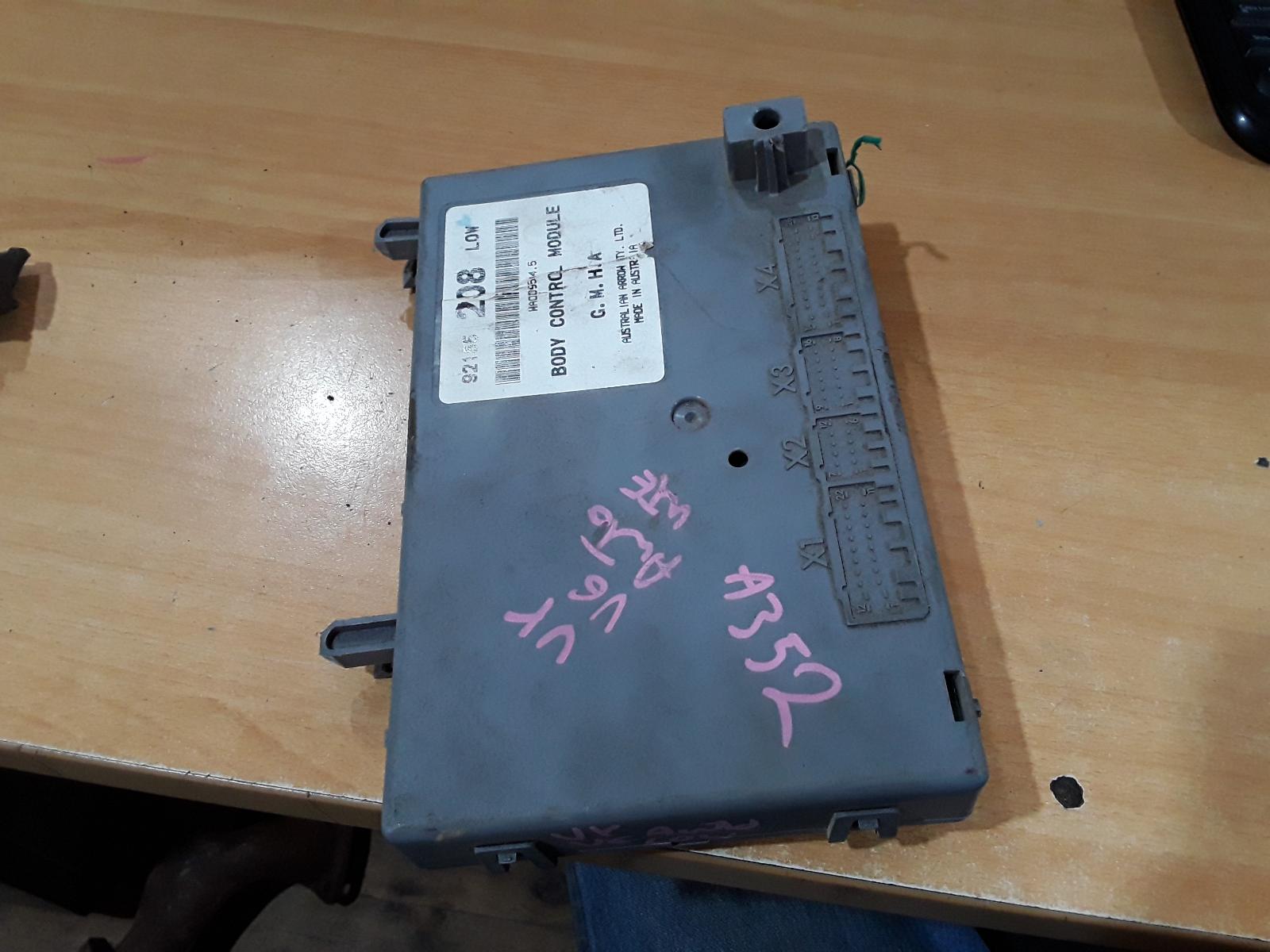 Ecu Commodore Holden 2003