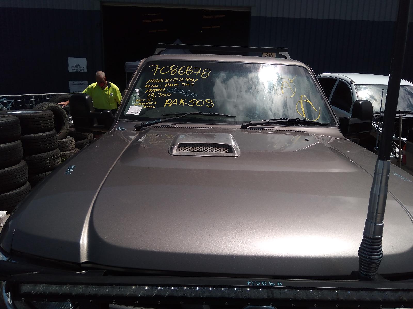 Left Front Door Window Patrol Nissan 2003