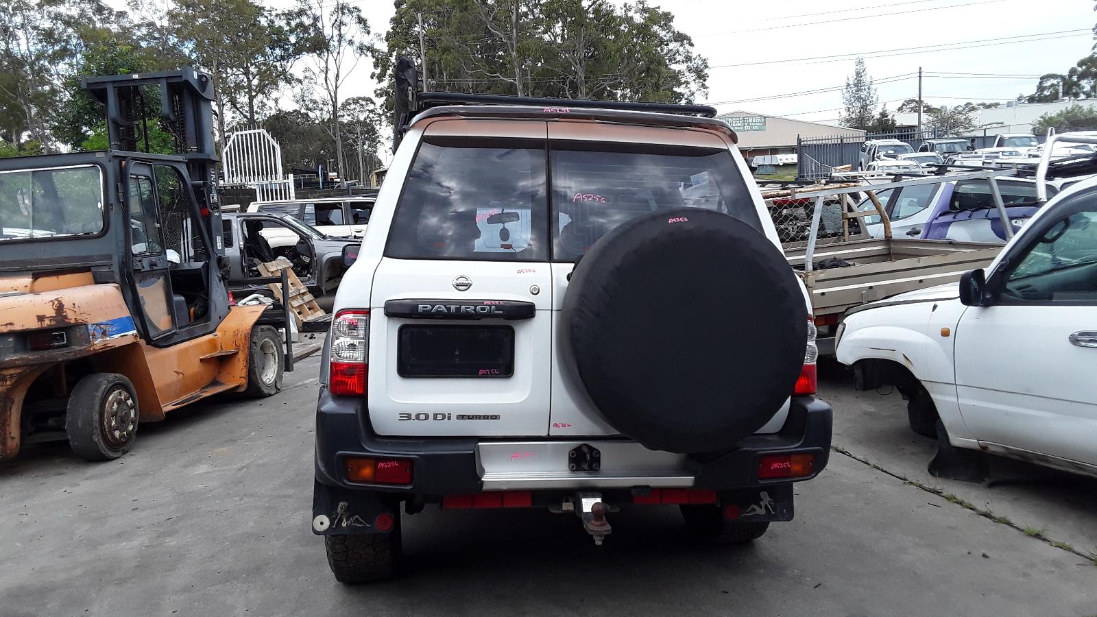 Rear Bumper Patrol Nissan 2004