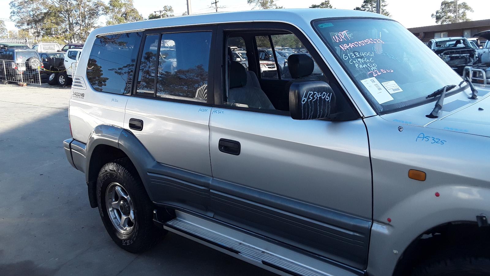 Left Indicator/Fog/Side Prado Toyota 2002