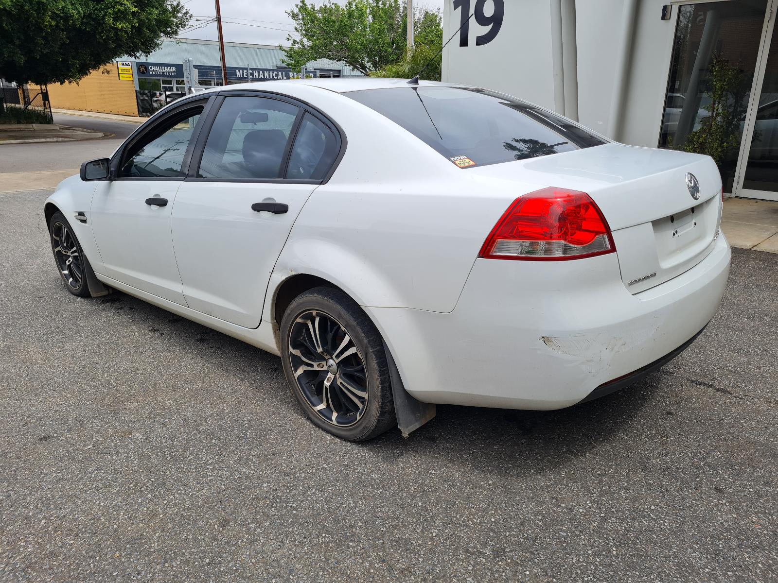 High Level Stoplight Commodore Holden 2007