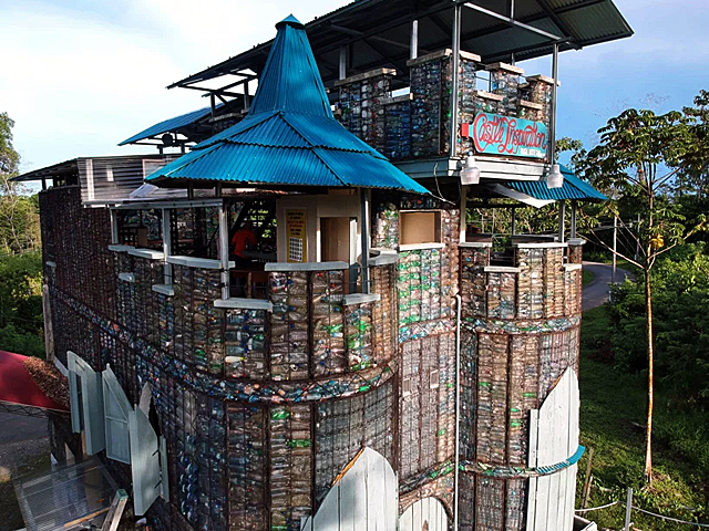 Recycled Village - Project | ODS