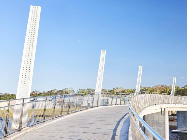 Pelican Waters Bridge Features - Project | ODS
