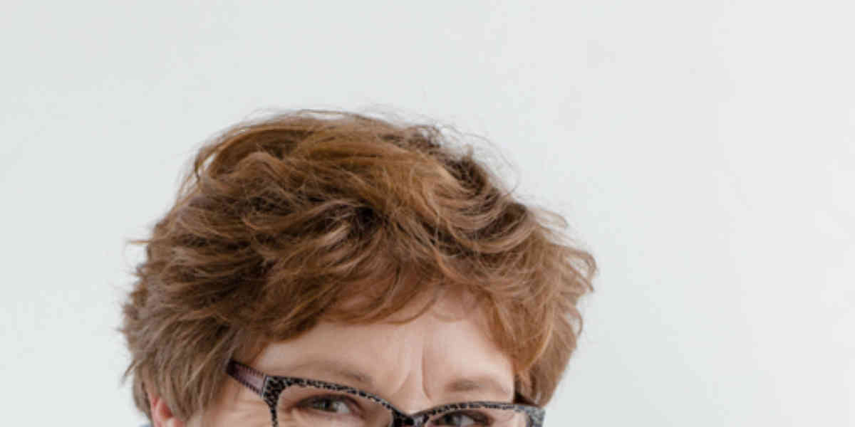 Fiona Lowe to launch 'Home Fires' | City of Mount Gambier