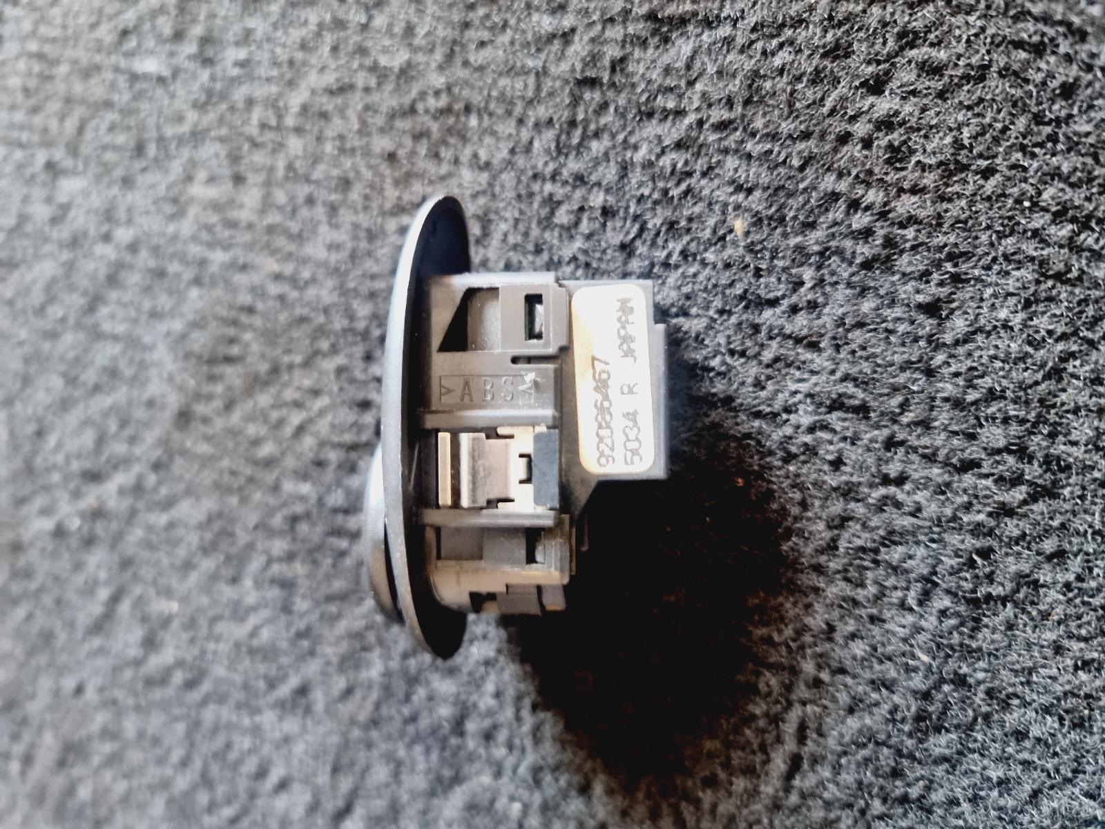 Misc Switch/Relay Commodore Holden 2005