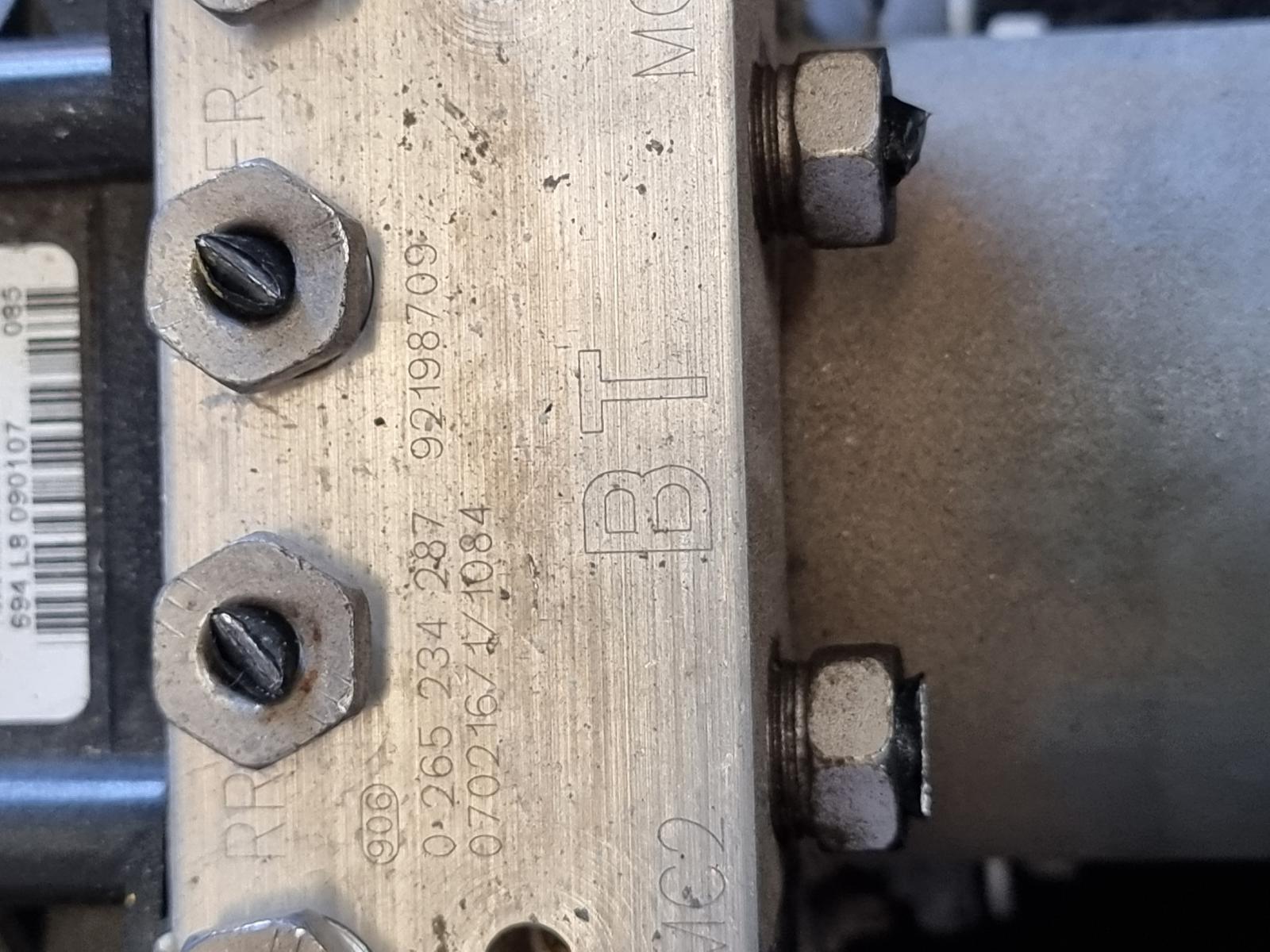 Abs Pump/Modulator Commodore Holden 2007