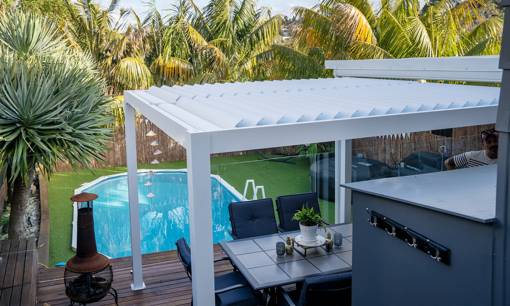 Container Door Ltd | Aluminium Pergola 294 x 294 - Matte White #253