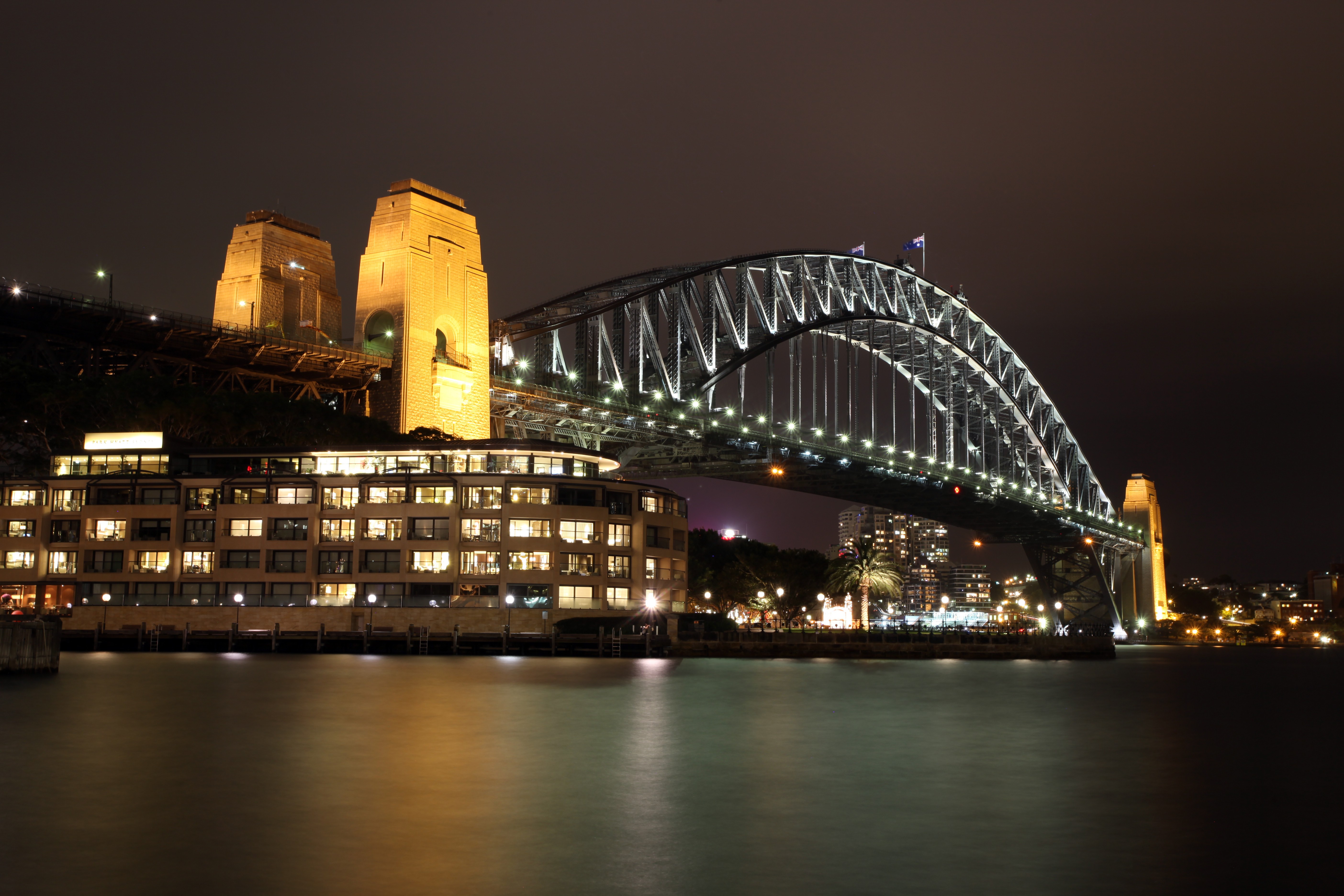 Park Hyatt Hotel & Harbour Bridge – Dragon Photography