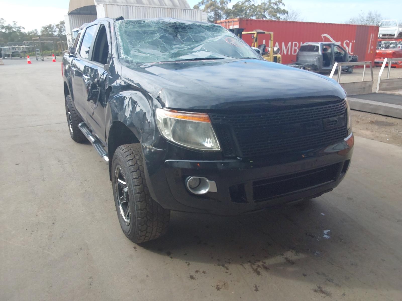 Left Indicator/Fog/Side Ranger Ford 2015