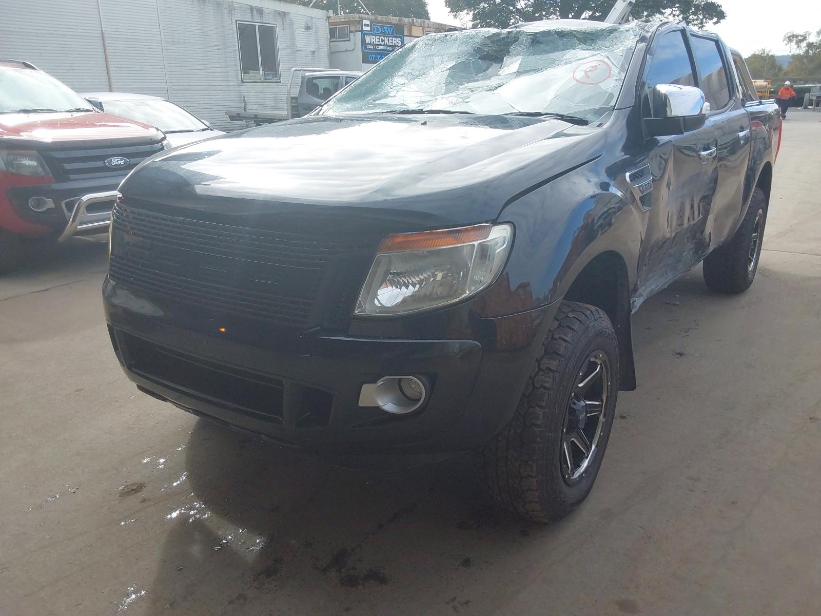Left Indicator/Fog/Side Ranger Ford 2015
