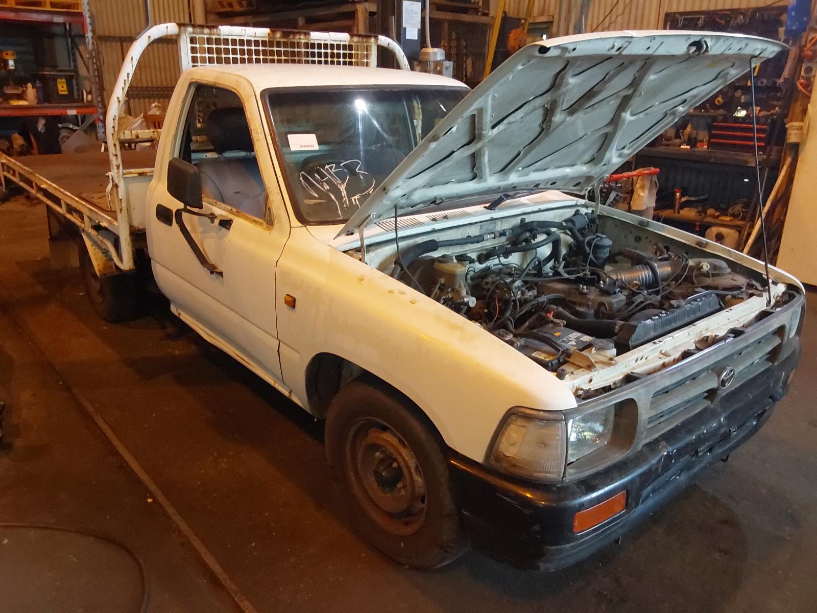 Axle Hilux Toyota 1994