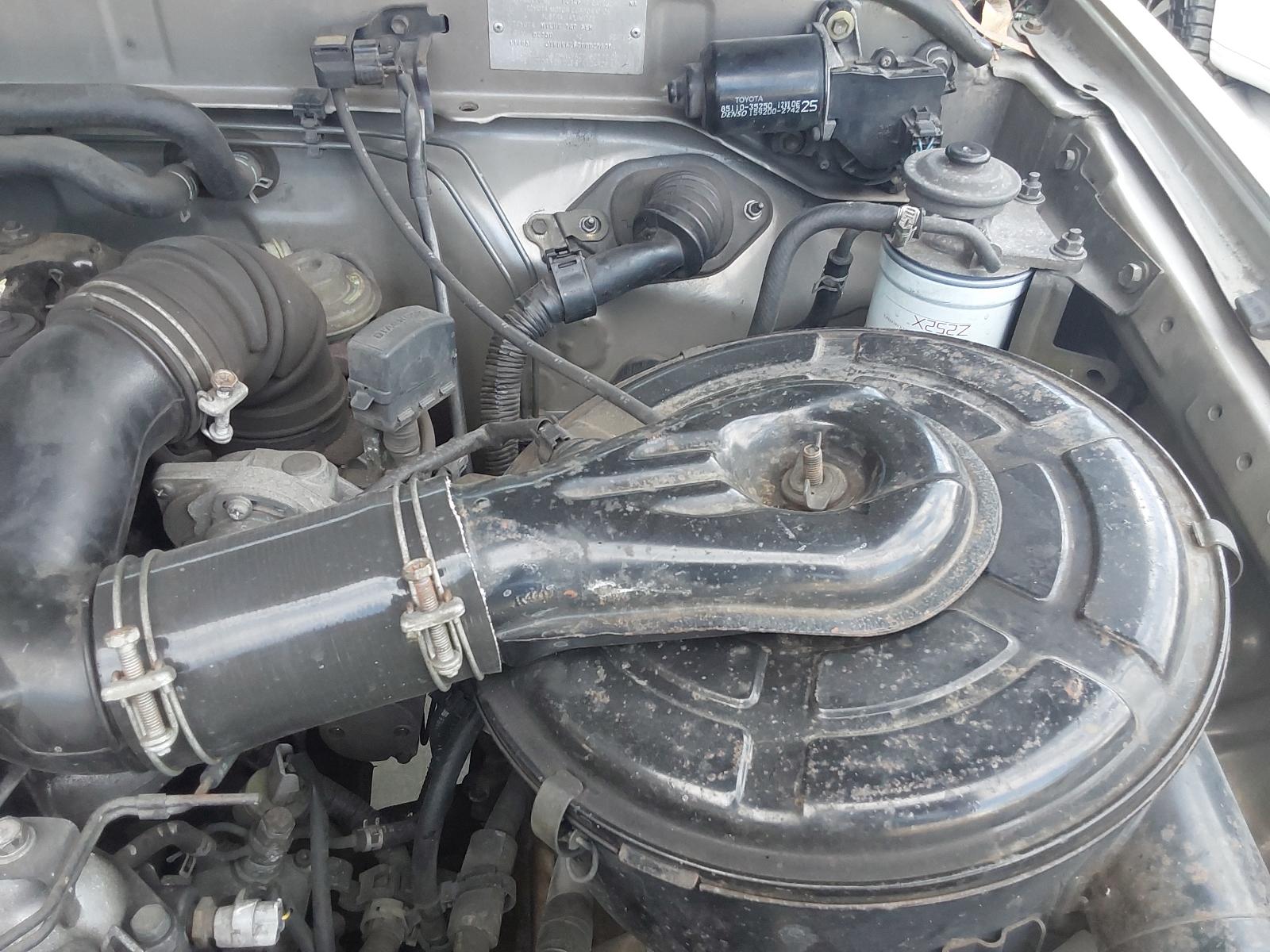 Header Panel Hilux Toyota 2003