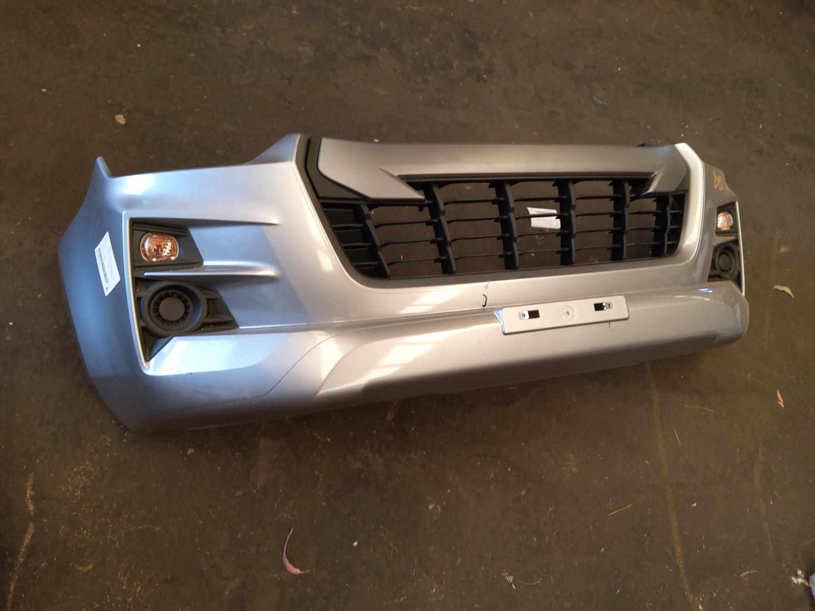 Front Bumper Dmax Isuzu 2020
