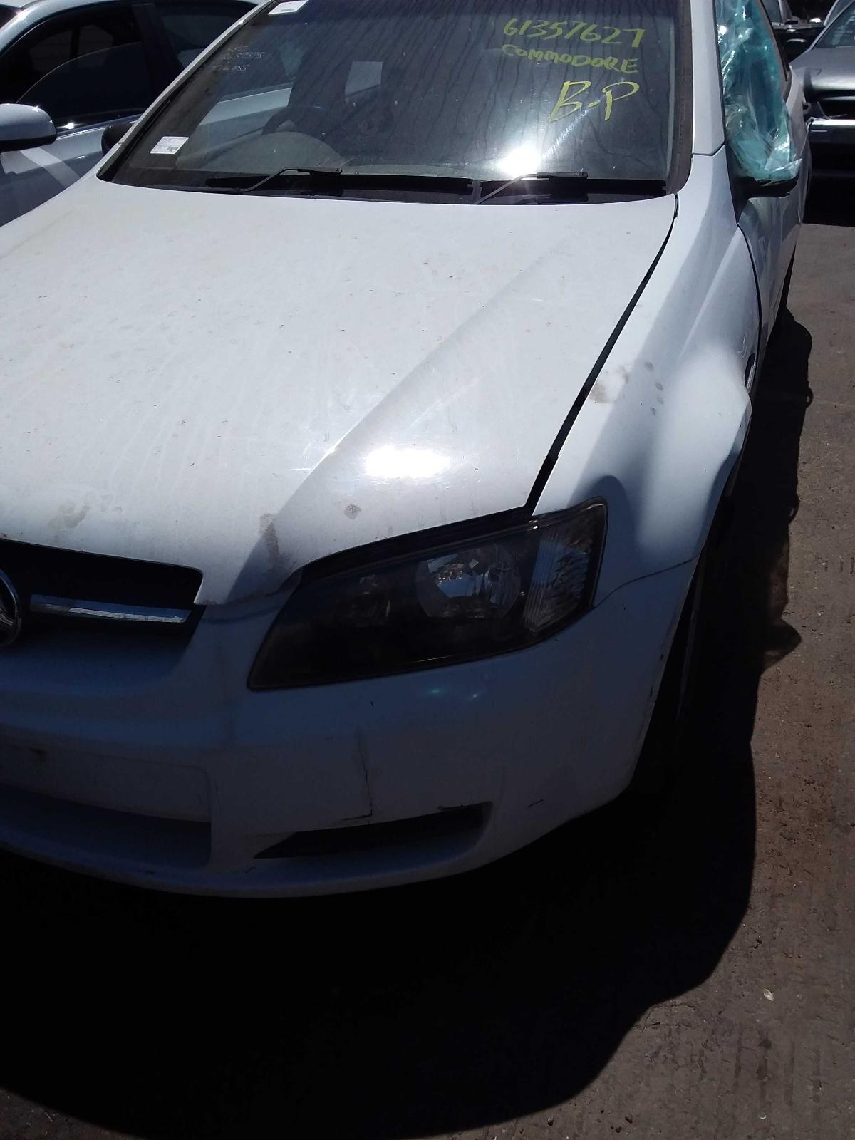 High Level Stoplight Commodore Holden 2008