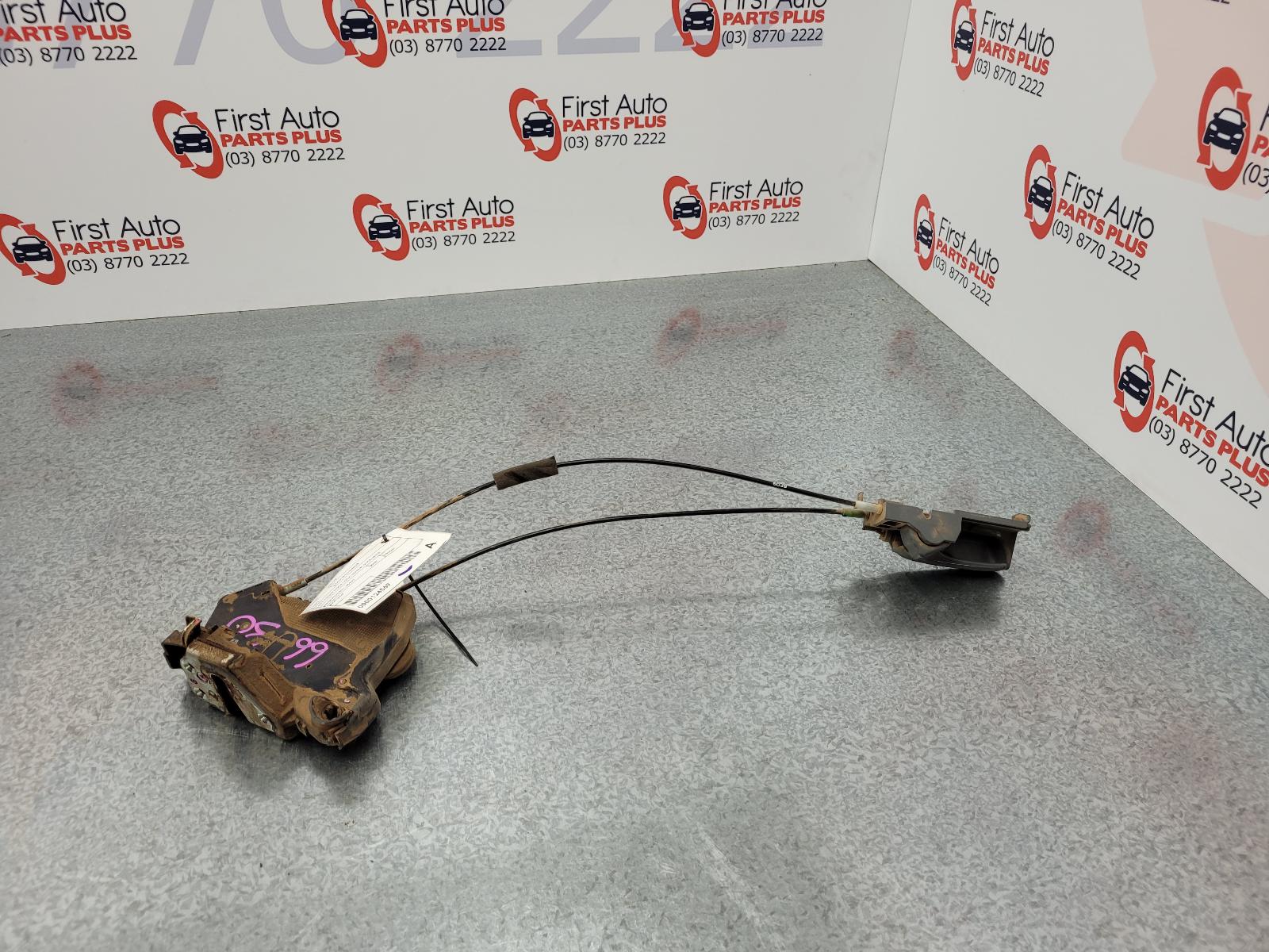 TOYOTA HILUX LOCK MECHANISM LEFT FRONT DOOR LOCK, POWER, 02/05-08/15 05 ...