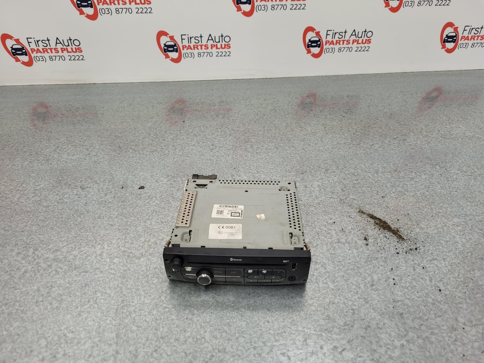 RENAULT MASTER X62 09/2011-01/2020 STEREO/HEAD UNIT RADIO/CD PLAYER ...
