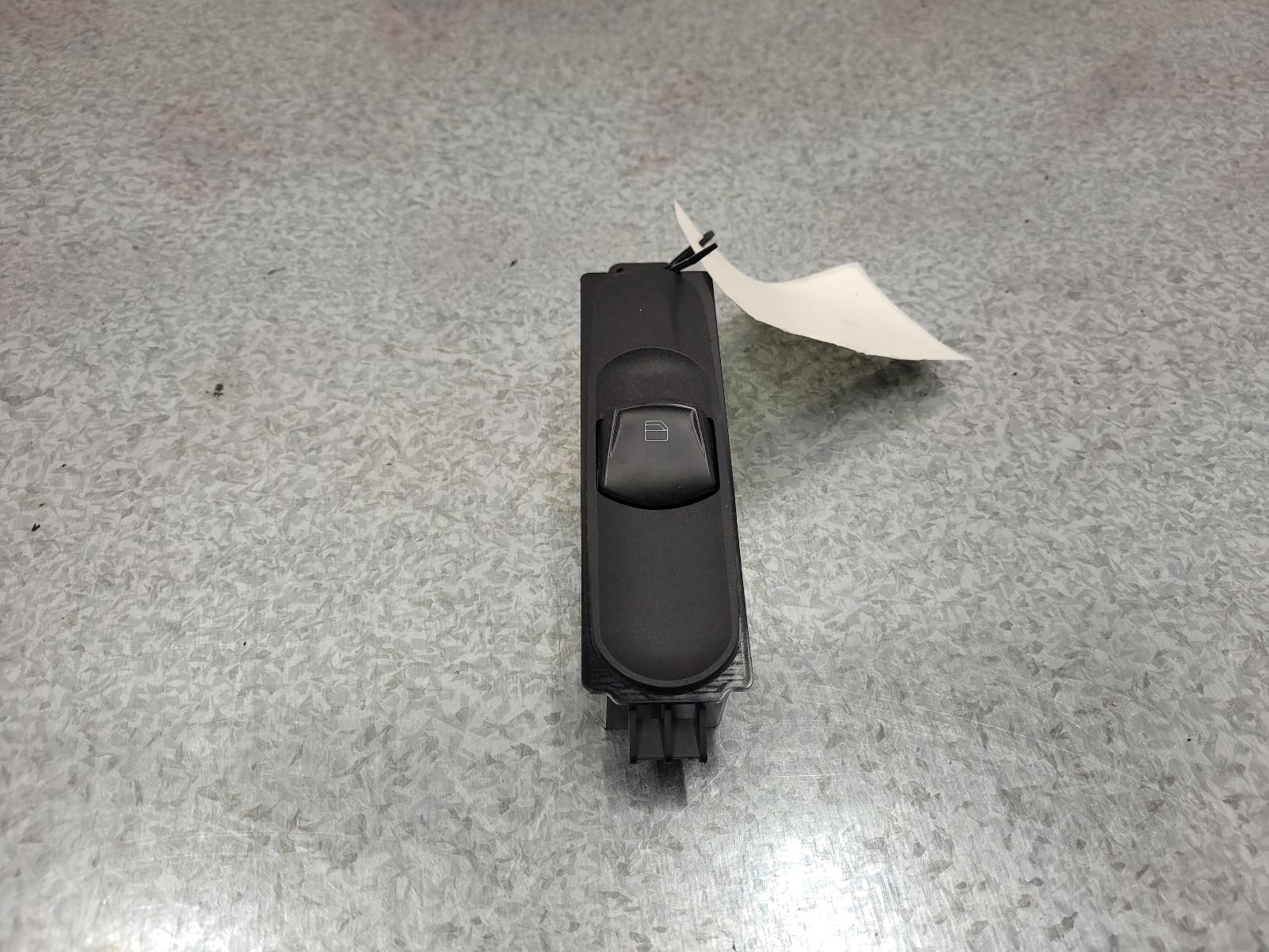 MERCEDES BENZ VIANO 639 07/2005-12/2014 LEFT FRONT POWER WINDOW SWITCH ...