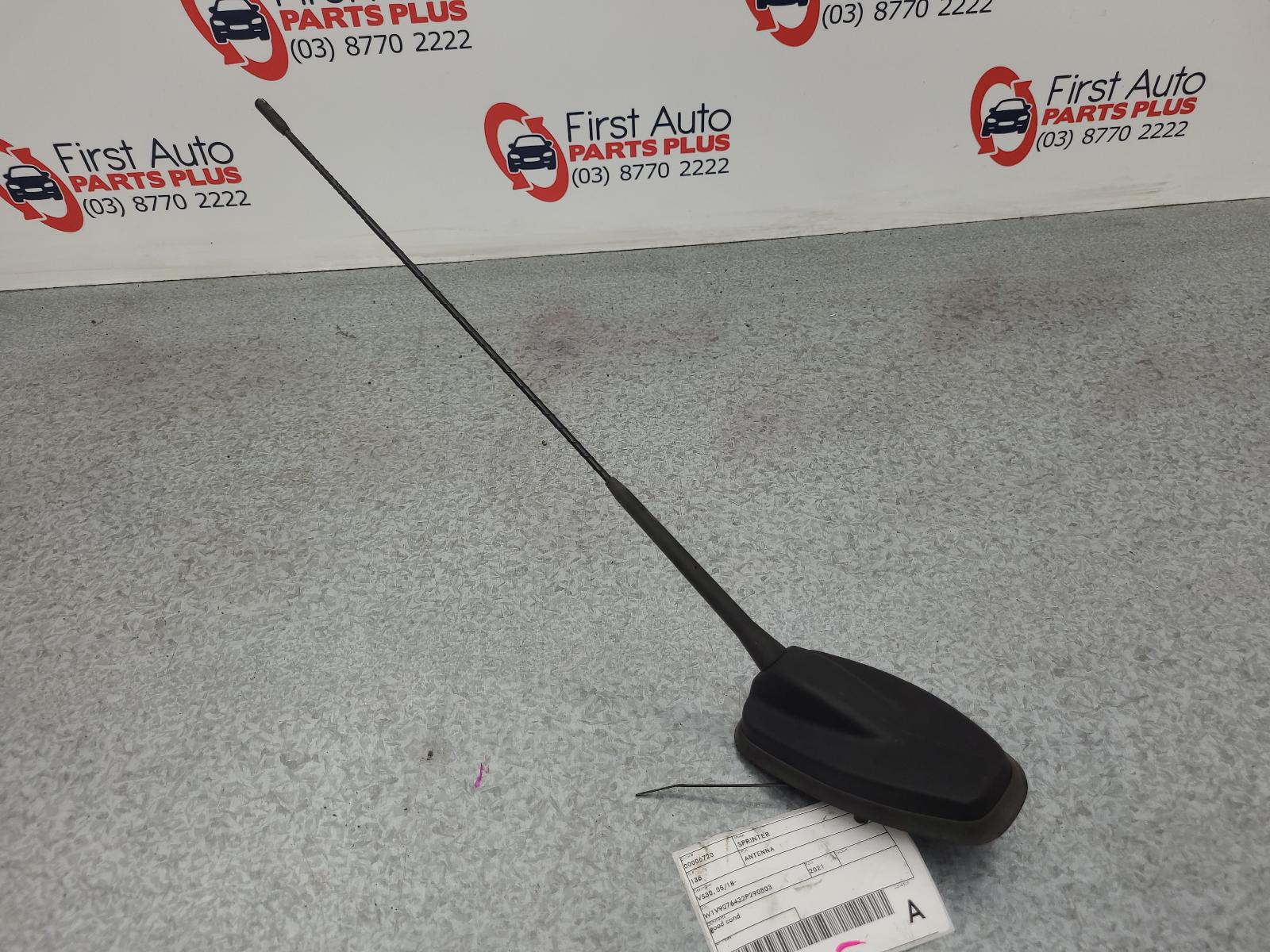 MERCEDES BENZ SPRINTER VS30 05/2018-ON ANTENNA - Sprinter Spares