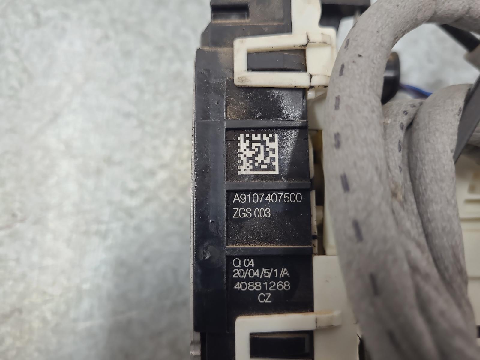 MERCEDES BENZ SPRINTER VS30 05/2018-2023 MAIN LOCK MECHANISM BARN DOOR ...
