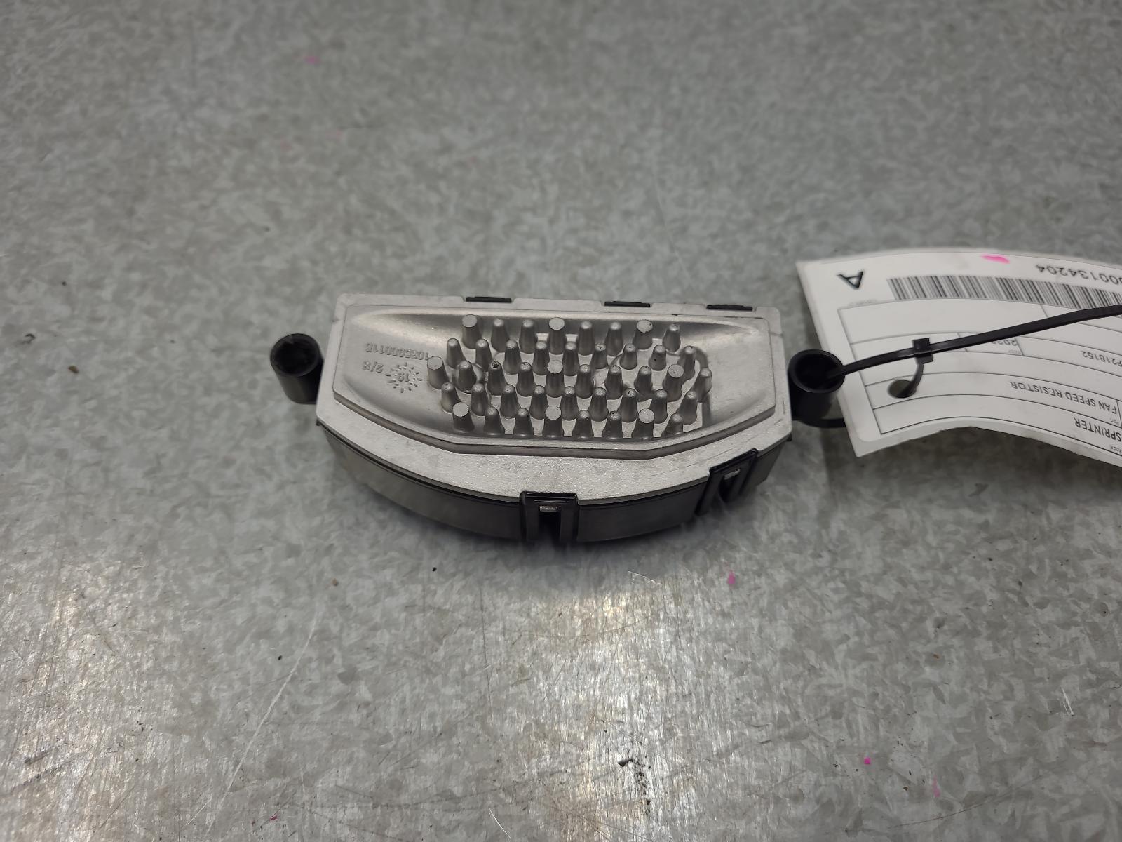 MERCEDES BENZ SPRINTER VS30 05/2018-2024 FAN SPEED RESISTOR - Sprinter ...