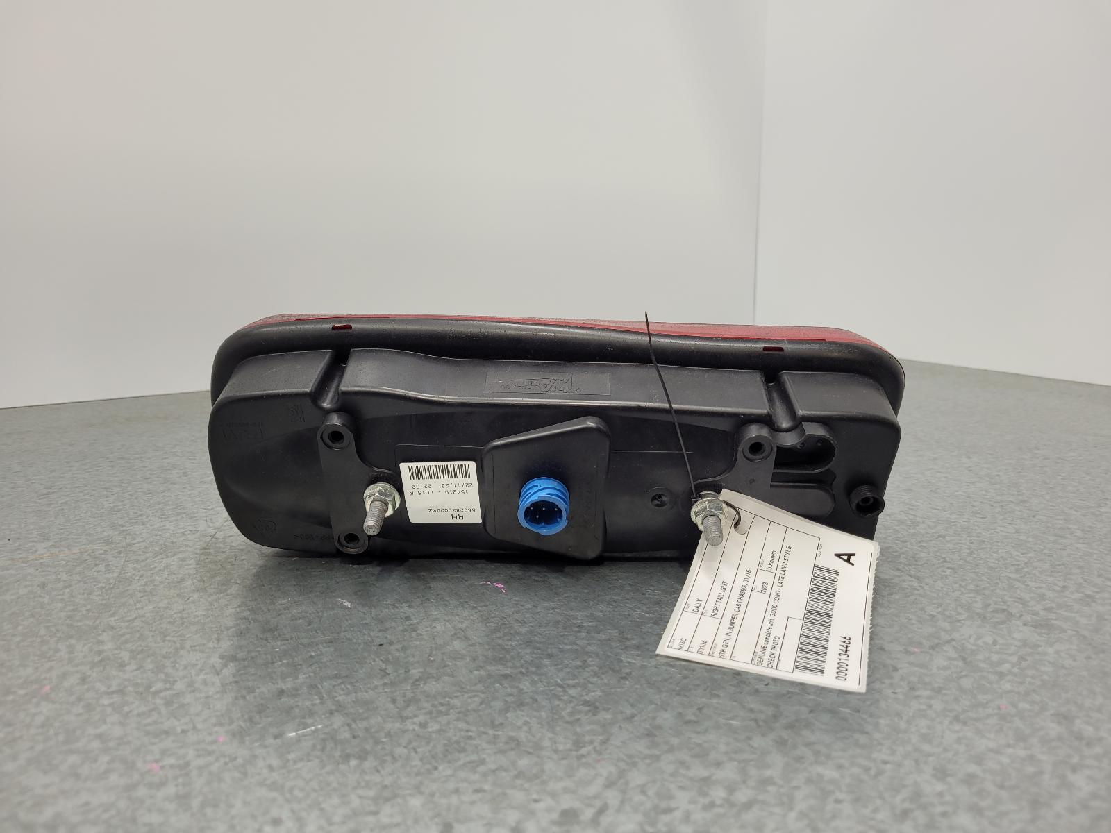 IVECO DAILY 6TH GEN 01/2015-2023 RIGHT TAILLIGHT IN BUMPER CAB CHASSIS ...