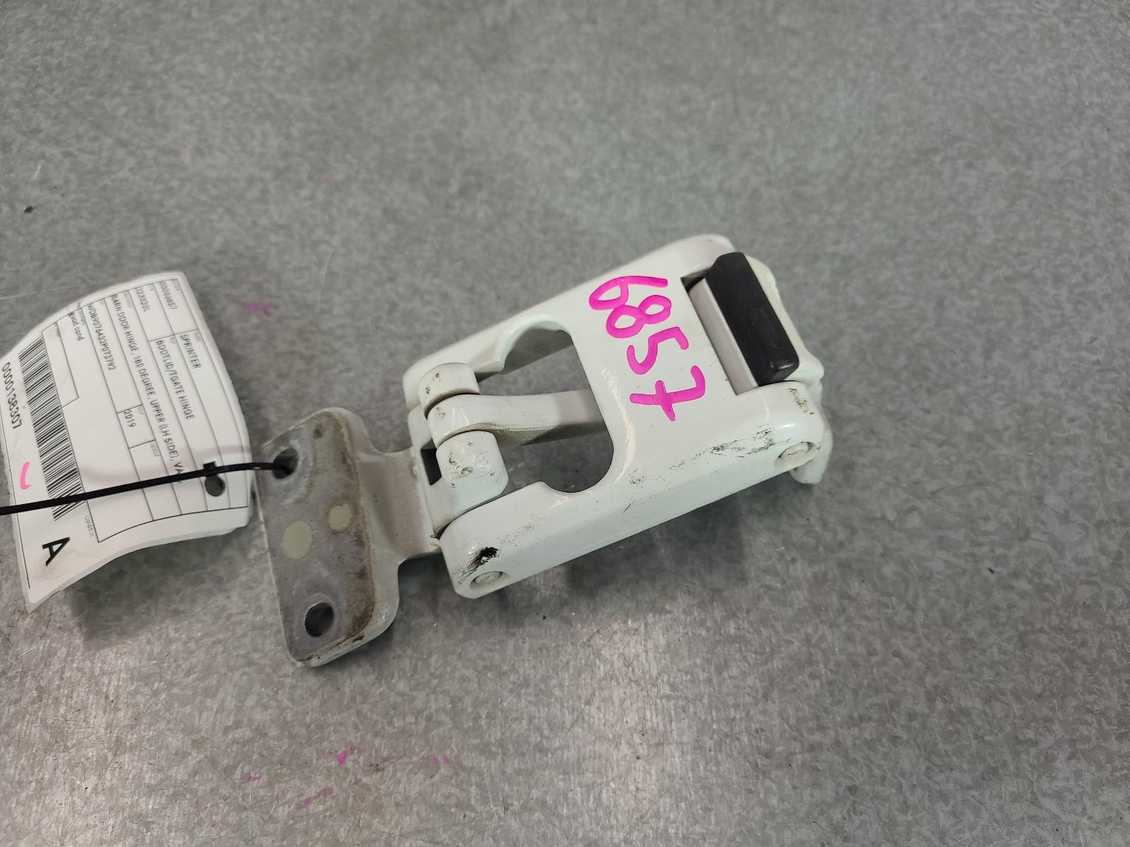 MERCEDES BENZ SPRINTER VS30 05/2018-2024 UPPER LEFT BARN DOOR HINGE 270 ...