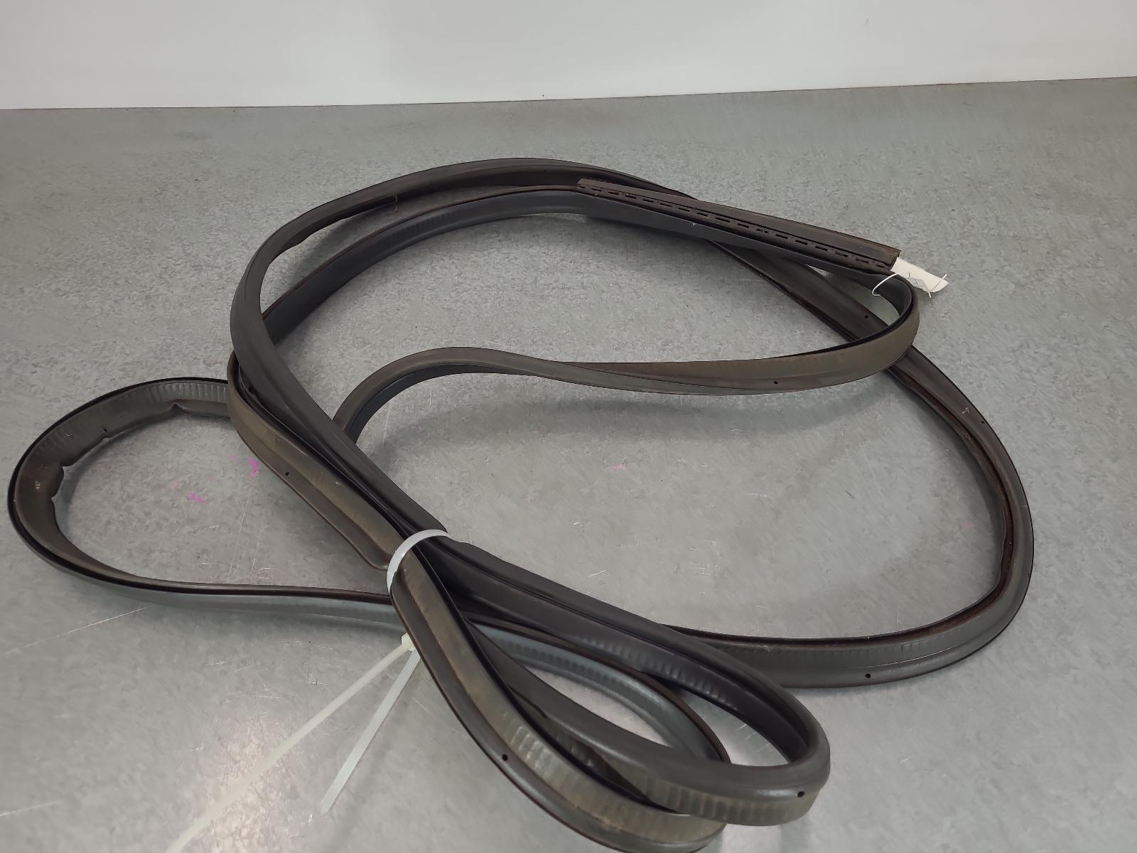 MERCEDES SPRINTER BODY SEAL RUBBER BARN DOOR RUBBER SEAL, NCV3, LOW ...