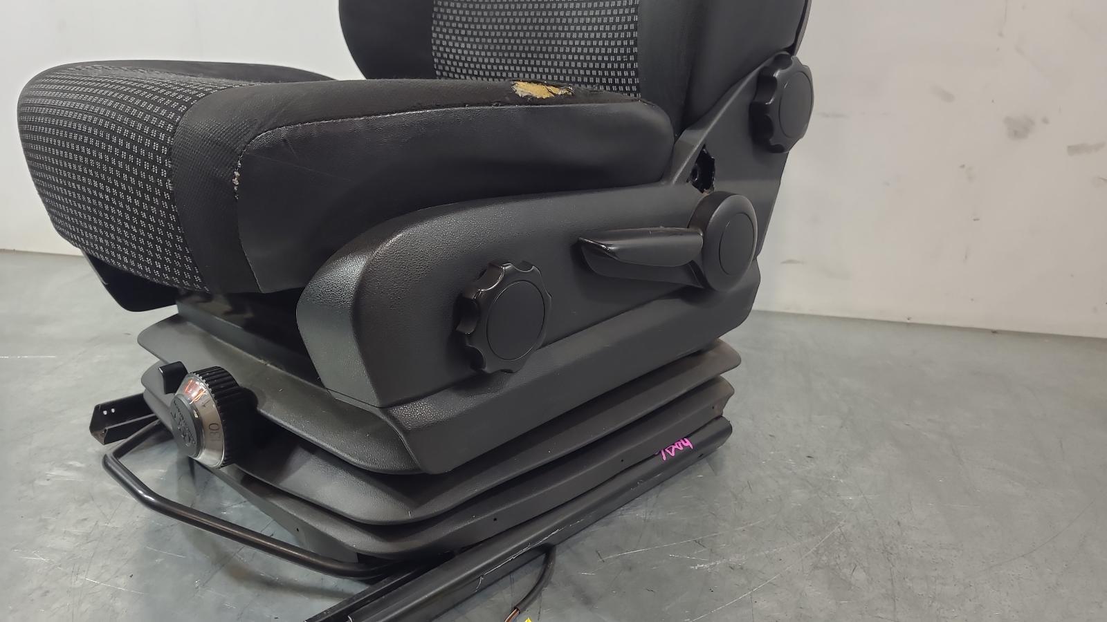 MERCEDES SPRINTER 2006-2018 FRONT SEAT LH FRONT (BUCKET SEAT), NCV3 ...