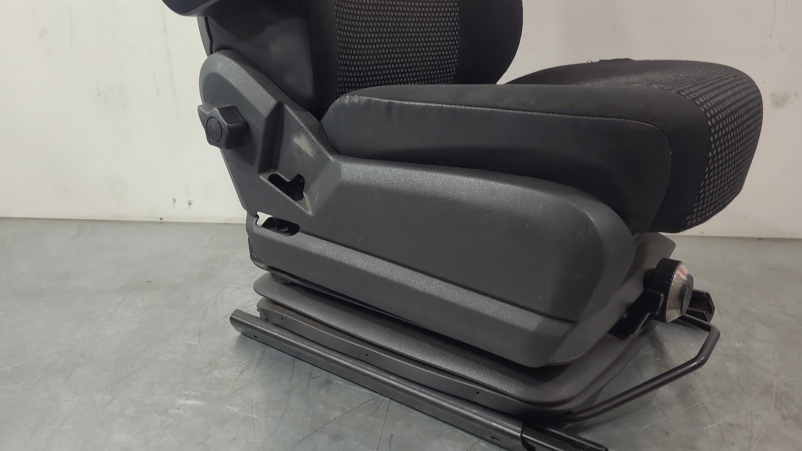 MERCEDES SPRINTER 2006-2018 FRONT SEAT LH FRONT (BUCKET SEAT), NCV3 ...