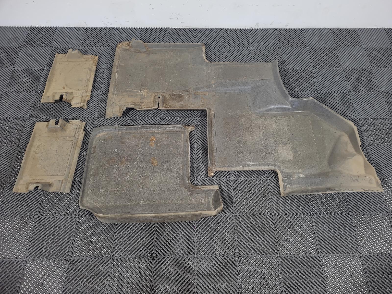 MERCEDES SPRINTER 2006-2018 CARPET VAN 10/06-04/18 - Sprinter Spares